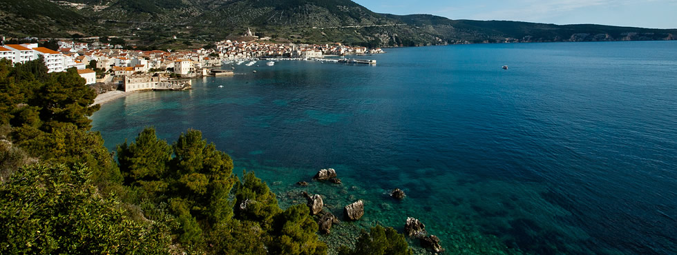 Island of Vis – The Dubra Apartments – Komiža, island of Vis